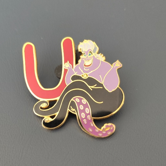 Disney | Accessories | 202 Disney Ursula Pin With Red And Purple Design ...